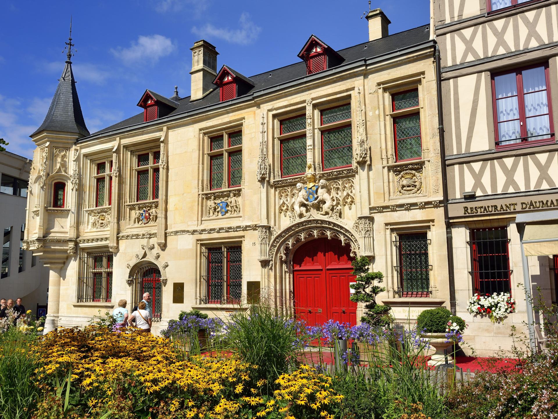 Aïda en Direct : Spectacle Lyrique Gratuit à Rouen